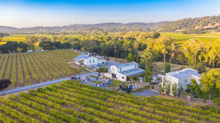 Sonoma Wine Country Estate Farmstay - Geyserville, CA