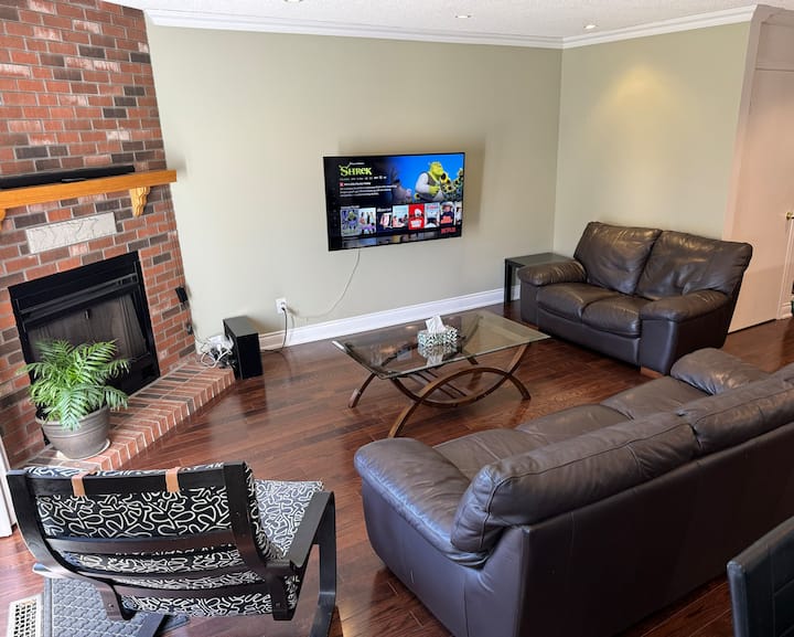 Cozy 3br Home In Heart Of Richmond Hill - Ontario