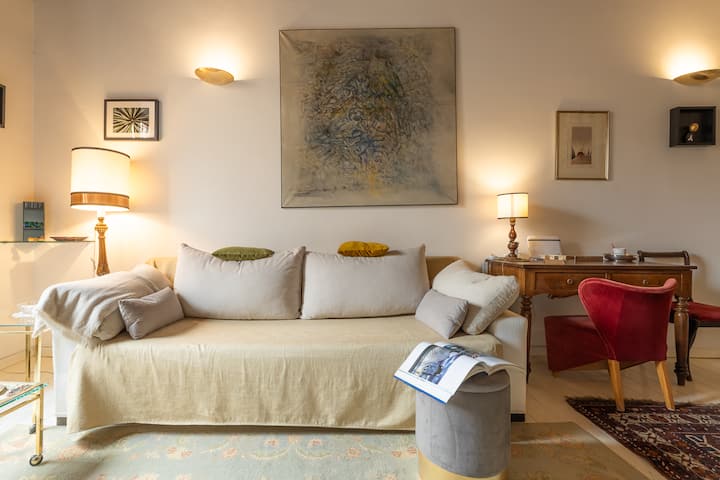 In The Very Heart Of Roma. Design&spacious Home - Rooma