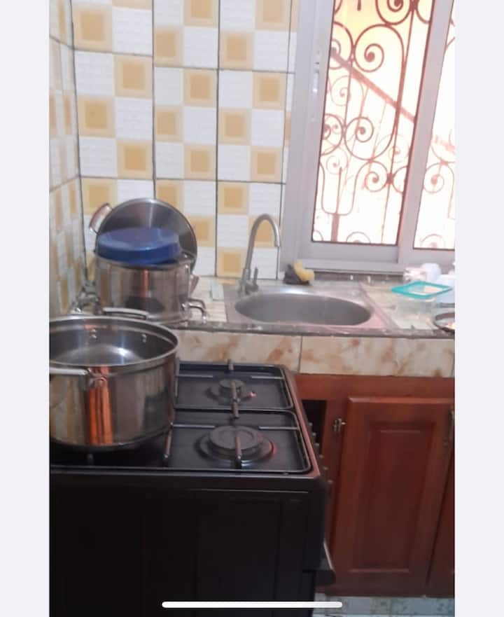Appartement Une Chambre , Salon. - Yaoundé