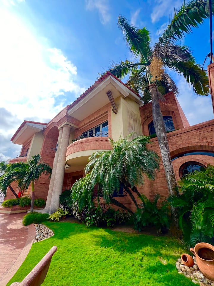 Luxury Barranquilla House - Barranquilla