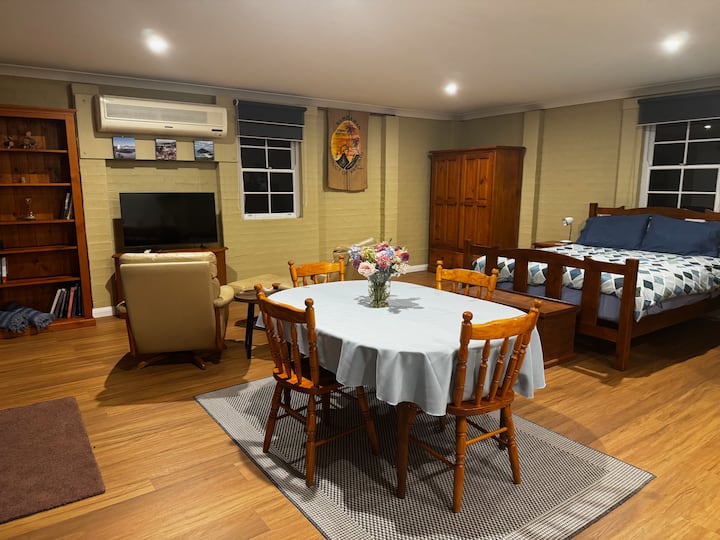 Wilkinsbrook Cottage Berrima - Southern Highlands