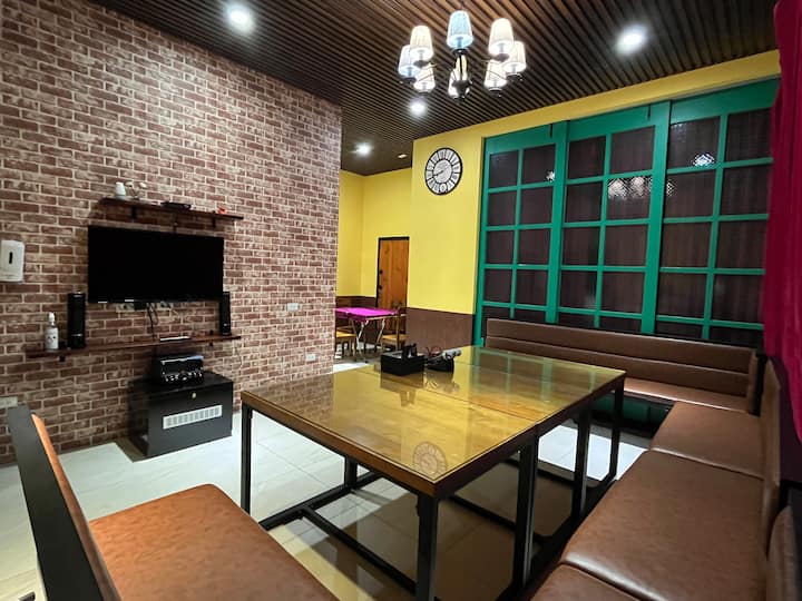 宜蘭品閣咖啡民宿-16人包棟(另有30人包棟)可代辦生日、求婚佈置、午茶點心 - 이란 시