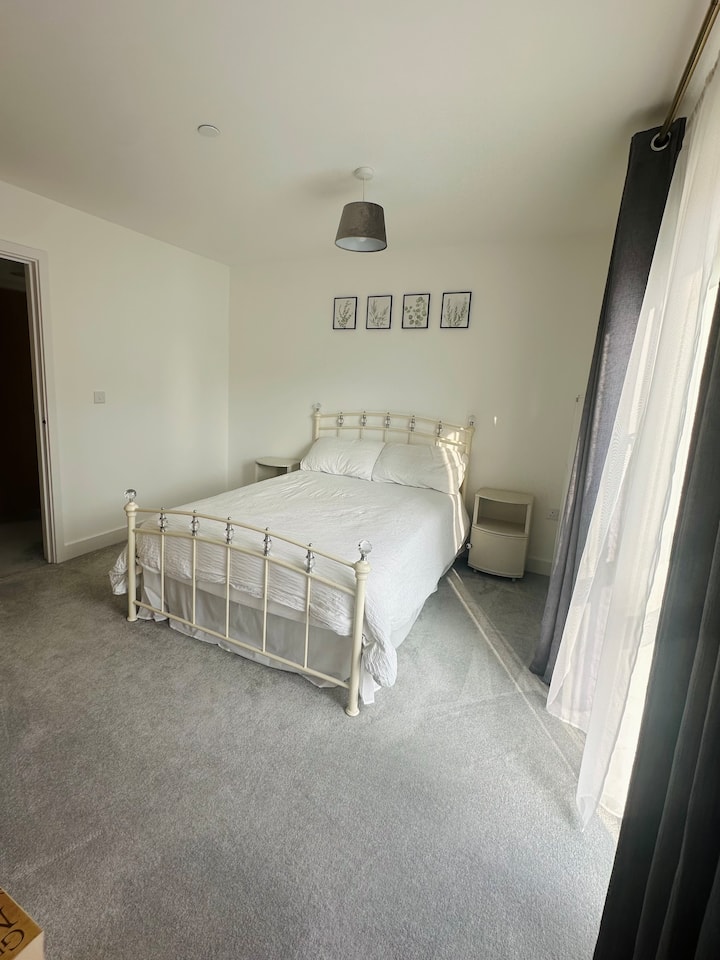 Waterside Flat - Gloucester