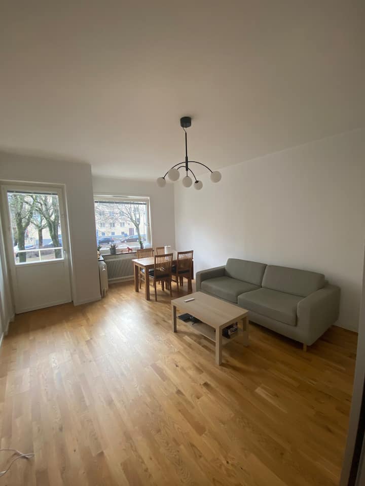 Cosy Apt In The City W/ Balcony - Stockholm