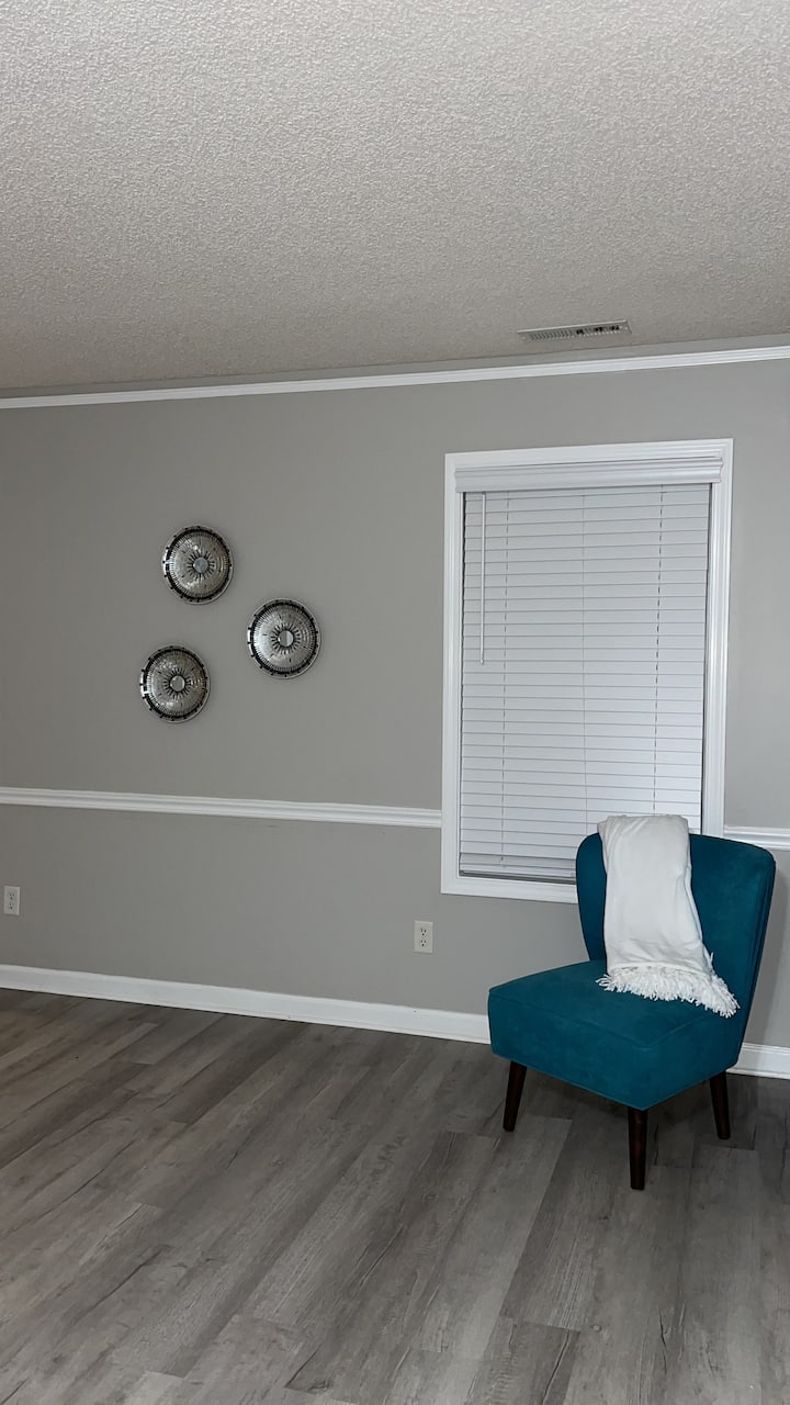 Longterm Stay @ Landmark Renovated 2 Bedroom Suite - Sumter, SC