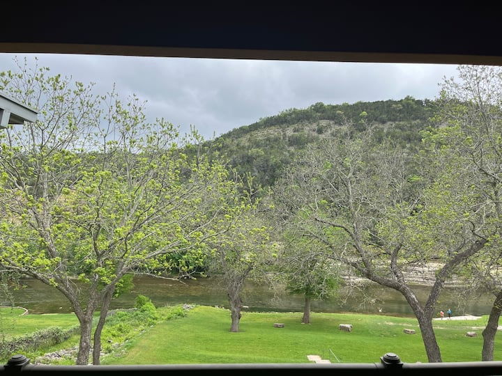 River Run Retreat - Canyon Lake, TX