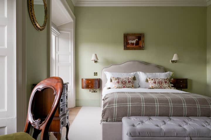 The Rattray Suite @ The Townhouse - Edinburgh