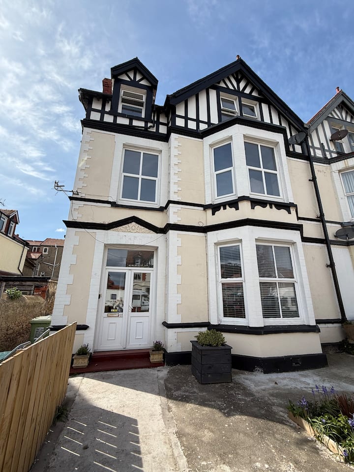 Carmen Sylva Llandudno Beach Family Floor Flat 1 - Llandudno