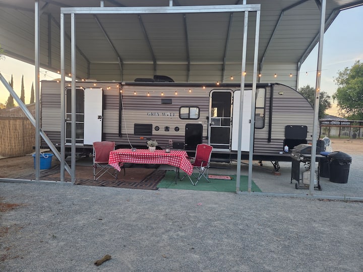 Happy Campers - Clovis, CA
