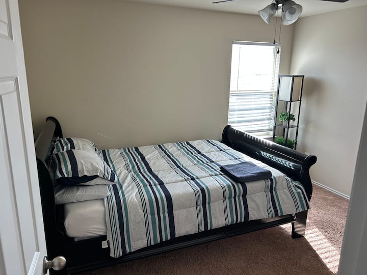 Private Guest Room - Killeen, TX