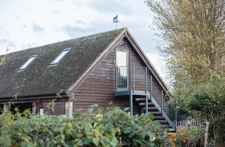 Self-contained Gorgeous Flat. - Uckfield