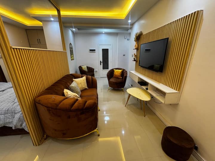 Studio / 1 Bedroom/ 1 Queen Bed - Addis Ababa