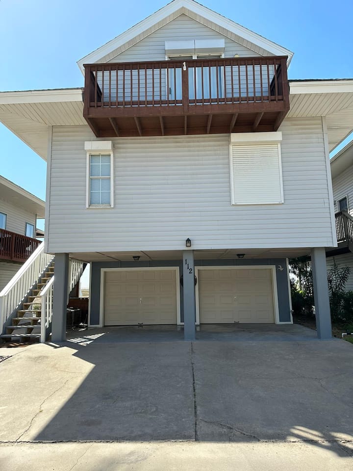 Tranquil Waterside Cottage - Port Isabel, TX