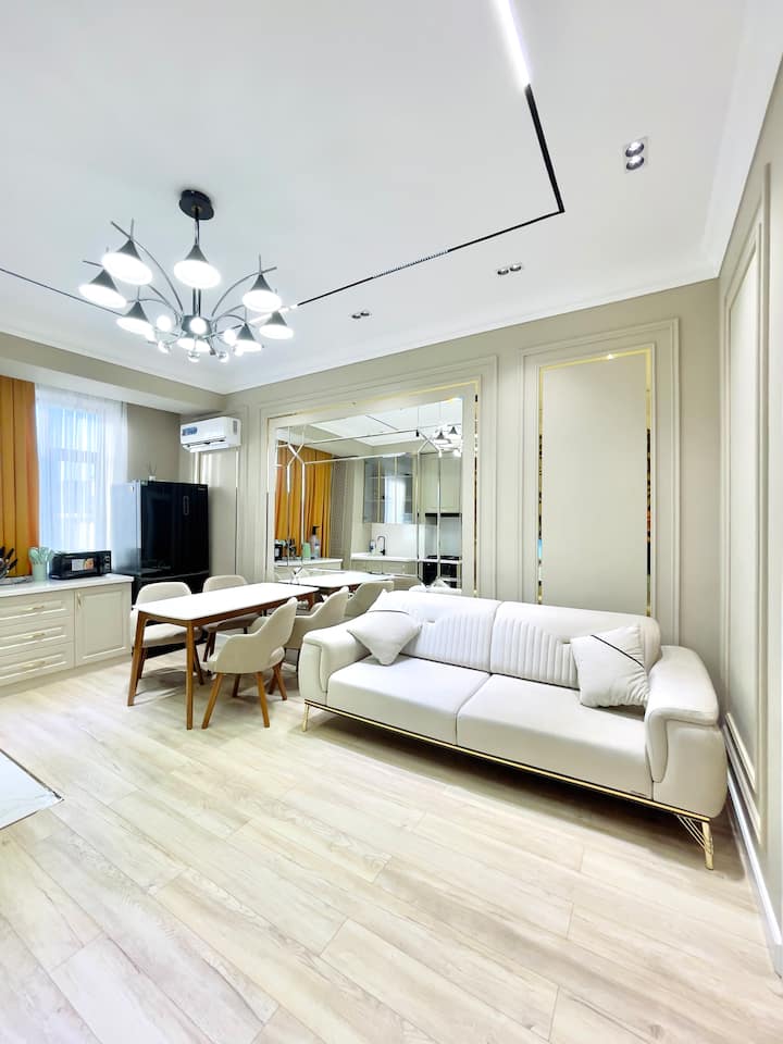 Luxury Suite • Urban & Safe Area • Close To Center - Uzbekistan