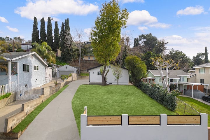 La Charm: Cozy 2br In Monterey - Pico Rivera, CA