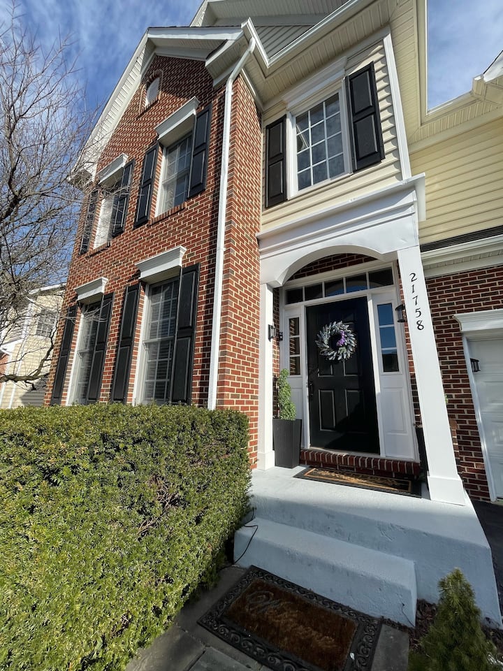Stylish Home In Broadlands, Va - Ashburn, VA