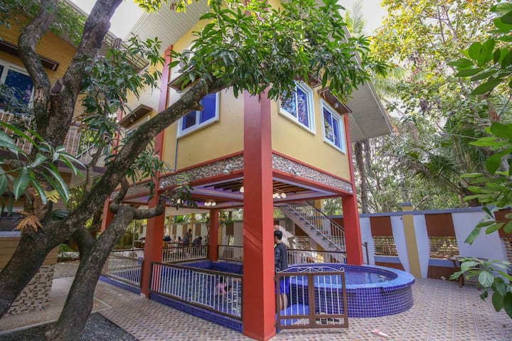 Lihim Private Resort: Pool House - Malolos