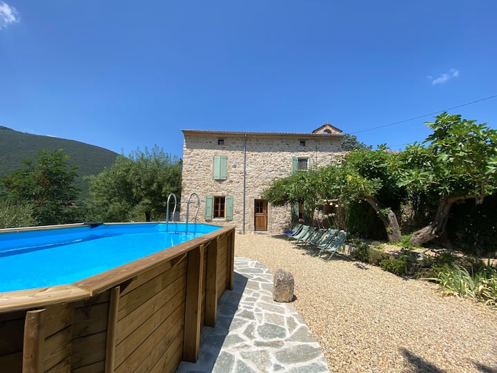 Le Presbytèredeclairac
Wifi-climatisation-piscine - Bédarieux