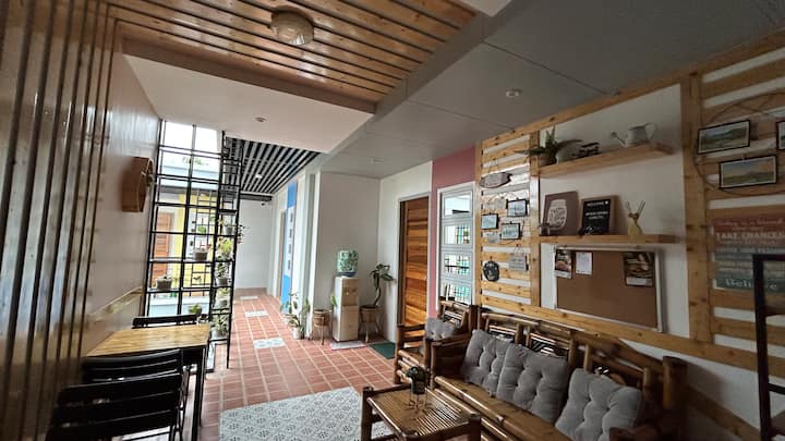 Twincrown Hometel (Standard Room 2) - Ligao