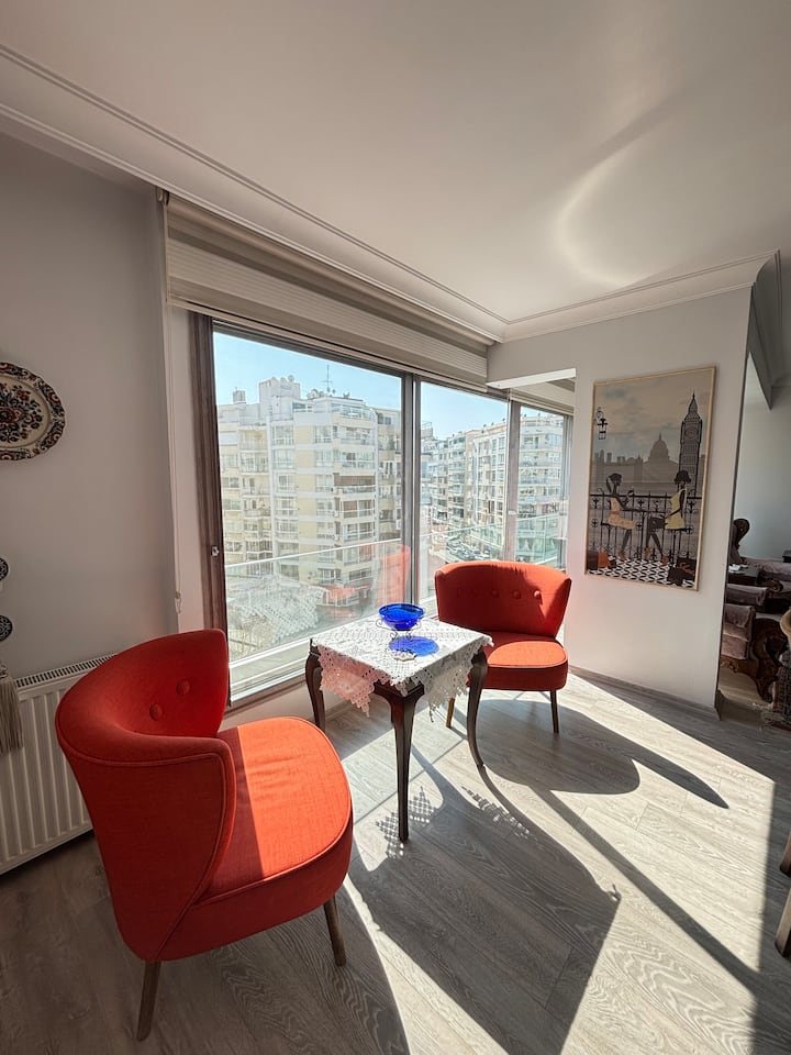 1 Min To Kordon, Newly Renovated - Izmir