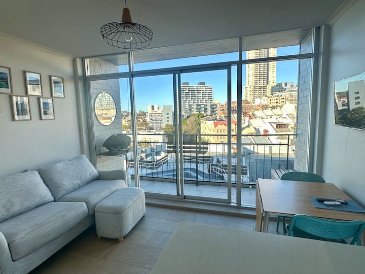 Top Floor Studio In Potts Point - Surry Hills