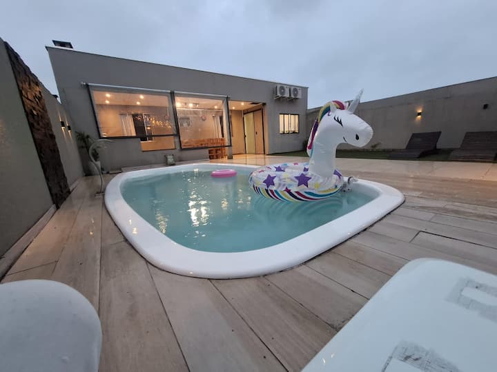 Casa Com Piscina Em Praia De Leste - Matinhos