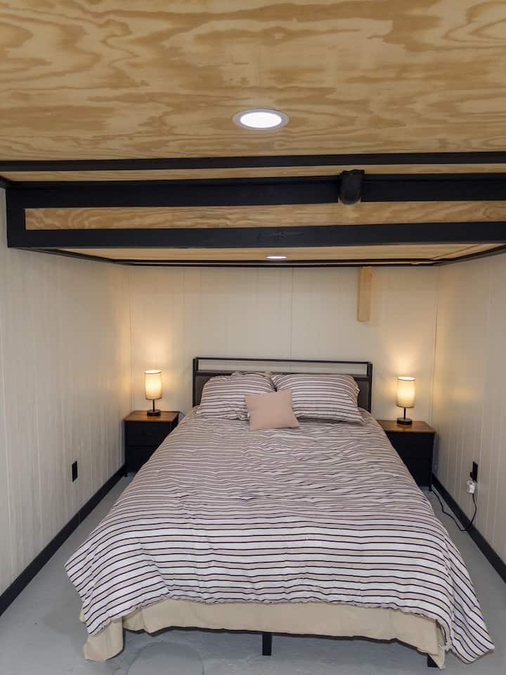 Modern Basement Suite - Fort Frances - Fort Frances