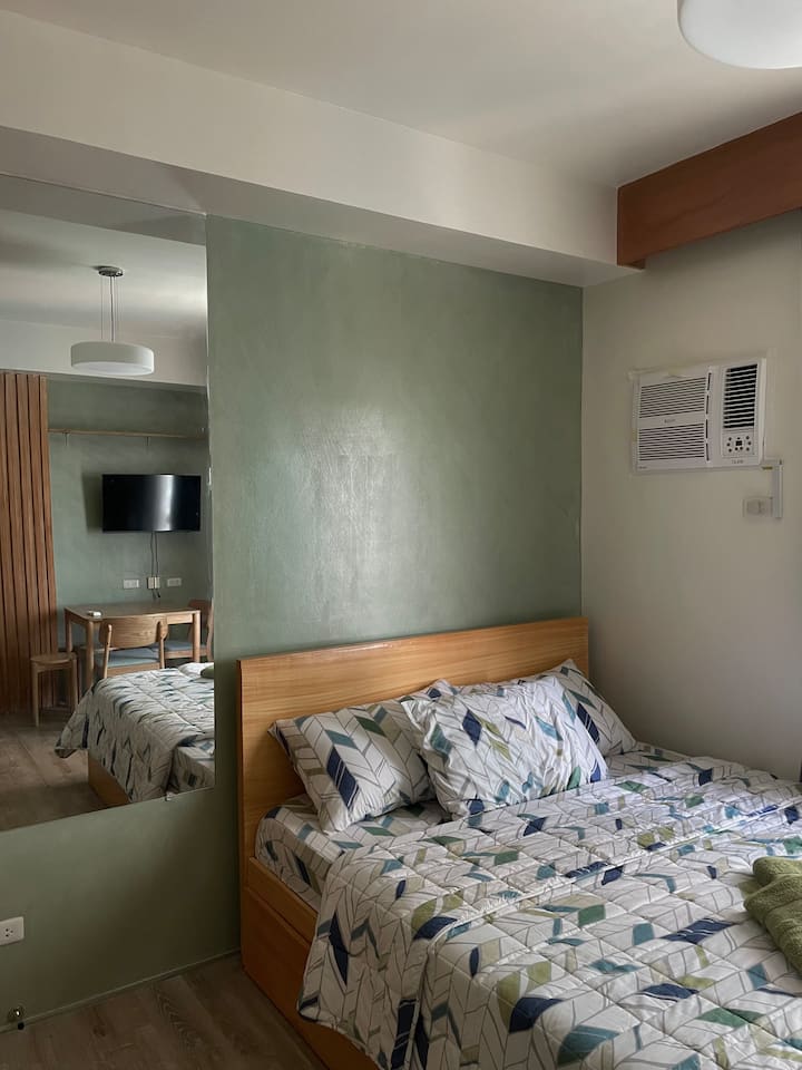 Cozy Condo Near Lacson Street, Bacolod City - Bacolod