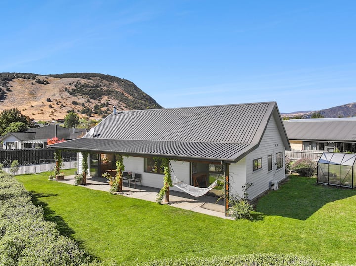 Rob Roy Lane Cottage (Mt Iron) - Wanaka