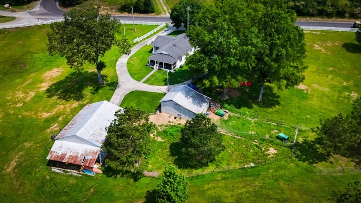 Farm*stay: Smith Lake Off I-65 * Fishing* Parking! - Alabama