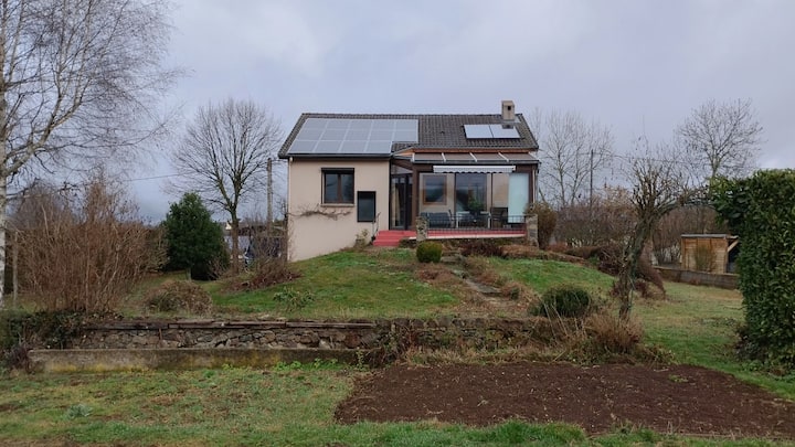 Au Pied Des Volcans - Lac d'Aydat