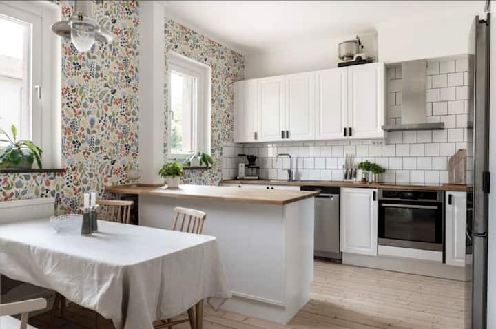 Central Hemtrevlig 
2 Rums Lght Med Plats För 5 P - Göteborg