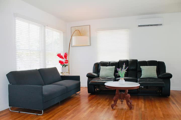 Los Angeles Blue Nest- Heart Of Monterey Park - Pico Rivera, CA