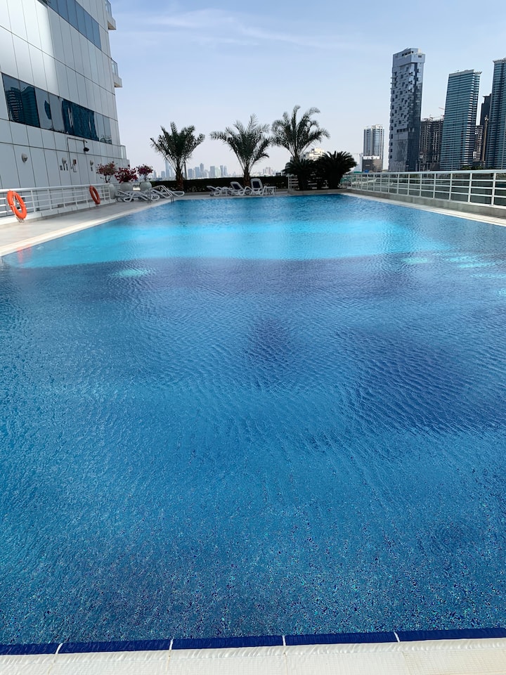 Spacious 1brapt In The Heart Of Dubm,free Parking - Dubai Marina