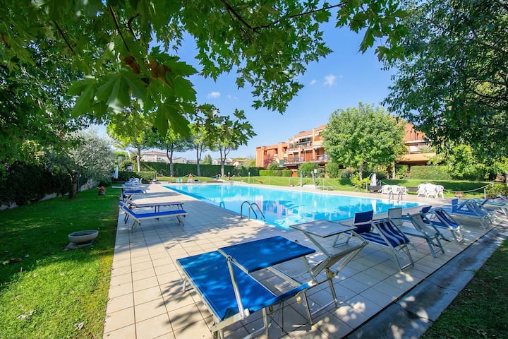 Green Tiffany Apartment - By Happy Rentals - Desenzano del Garda