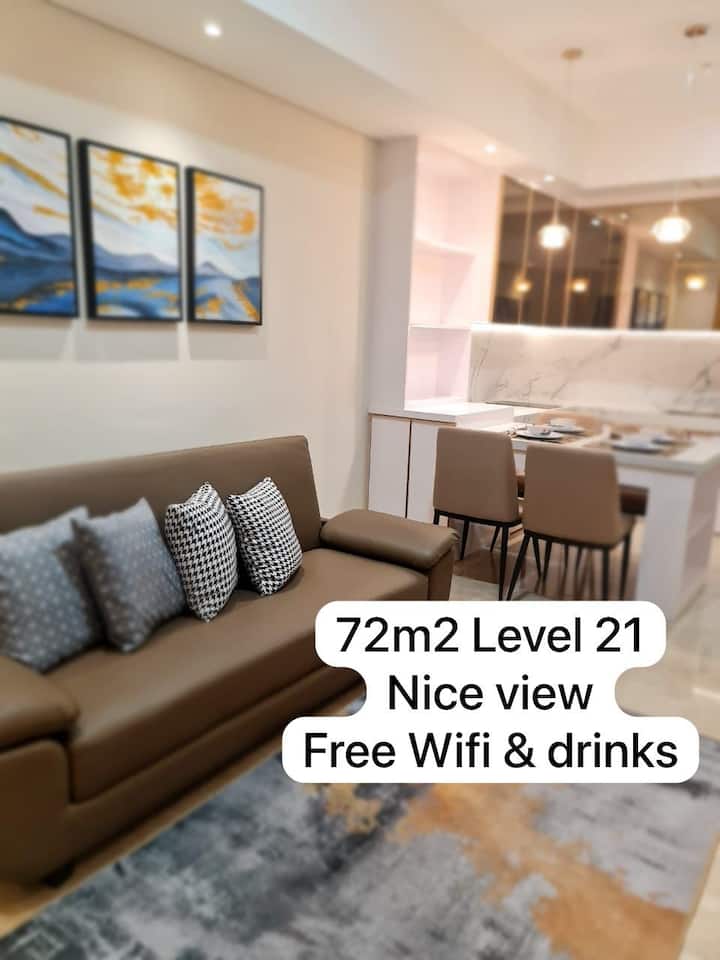 72 M Podomoro City Deli Lincoln - Medan
