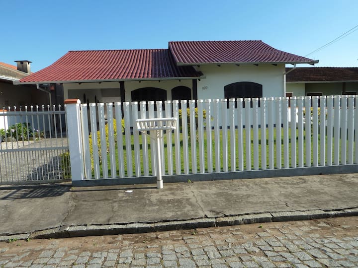 Casa A 120m Do Mar Meia Praia - Navegantes