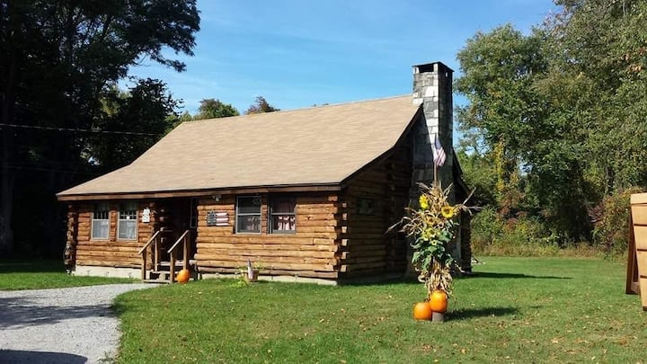 Kenyon's Cabin - Great Barrington, MA