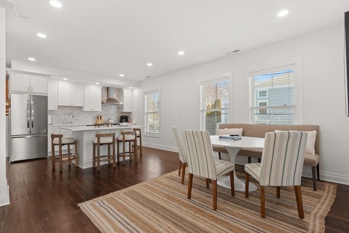 Mystic Star | Sleeps 6 | Walk To Downtown - Mystic, CT