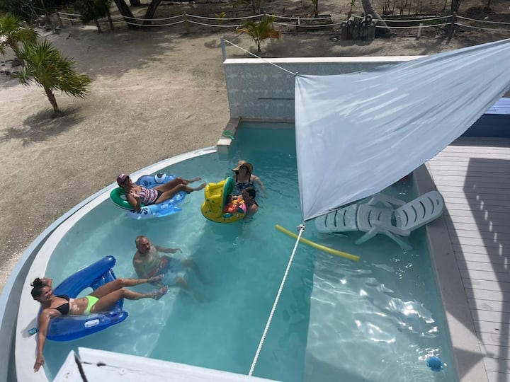 4 Beach Casitas On South Shore - Utila