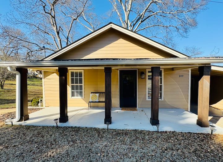 Little House On South - Suwanee, GA