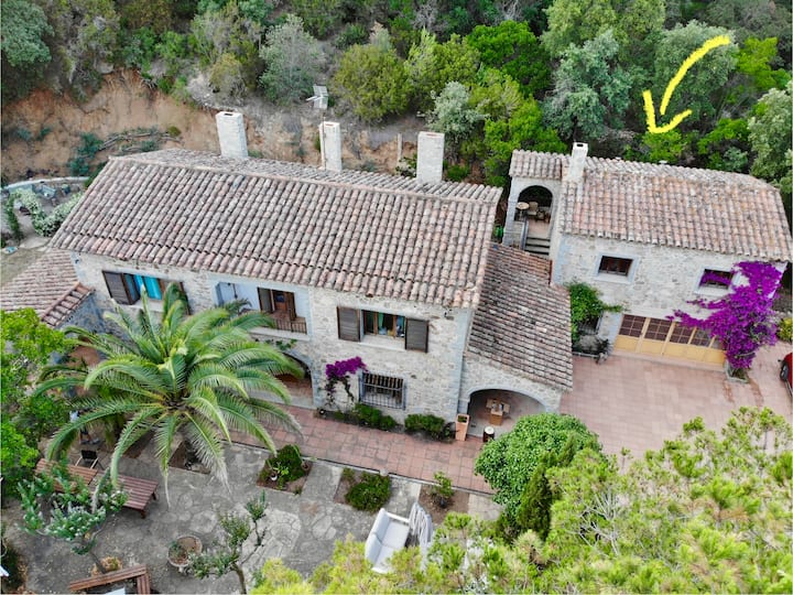 Romantic Getaway Near Barcelona - Cardedeu