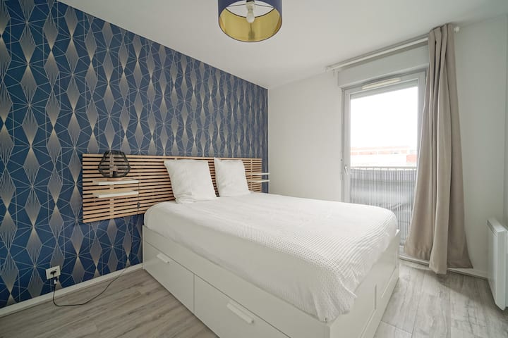 Parking • Balcon •2 Min Métro 12 • Stade De France - Saint-Denis, France