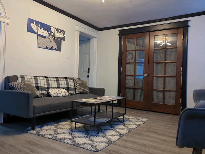 4th Avenue Apartment - Seward, AK