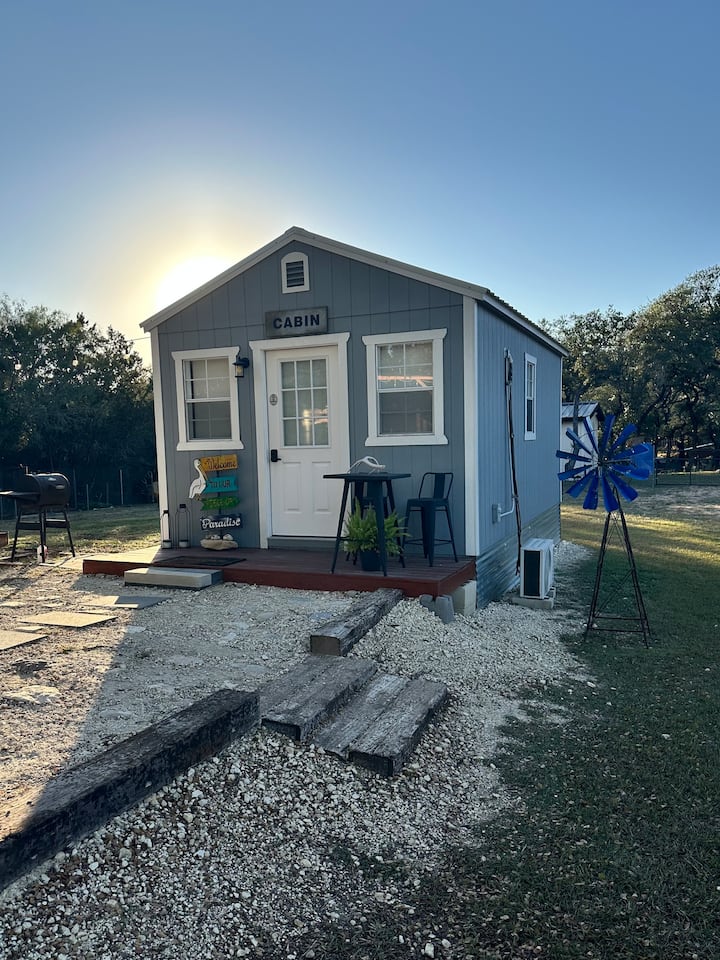 Tiny House - Our Little Piece Of Paradise - Medina Lake, TX