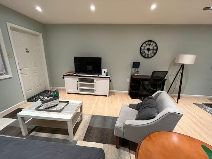 The "Beach House" In Camp Hill - No Frills - Harrisburg, PA