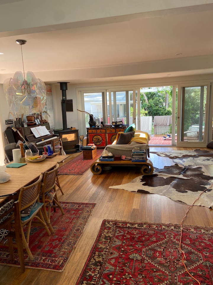 Great House Near Beach/wharf - Scotland Island