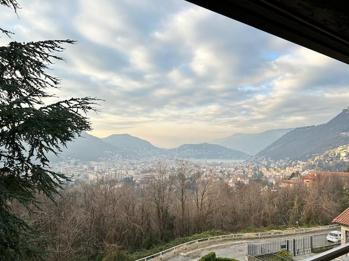 Sweet Home Lucia - Como