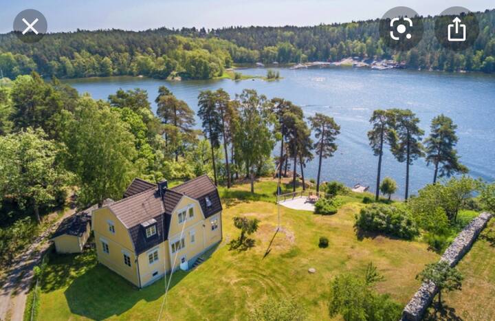 "Villa Tjorven"
Seaside Plot - Jetty And Sauna! - Nacka